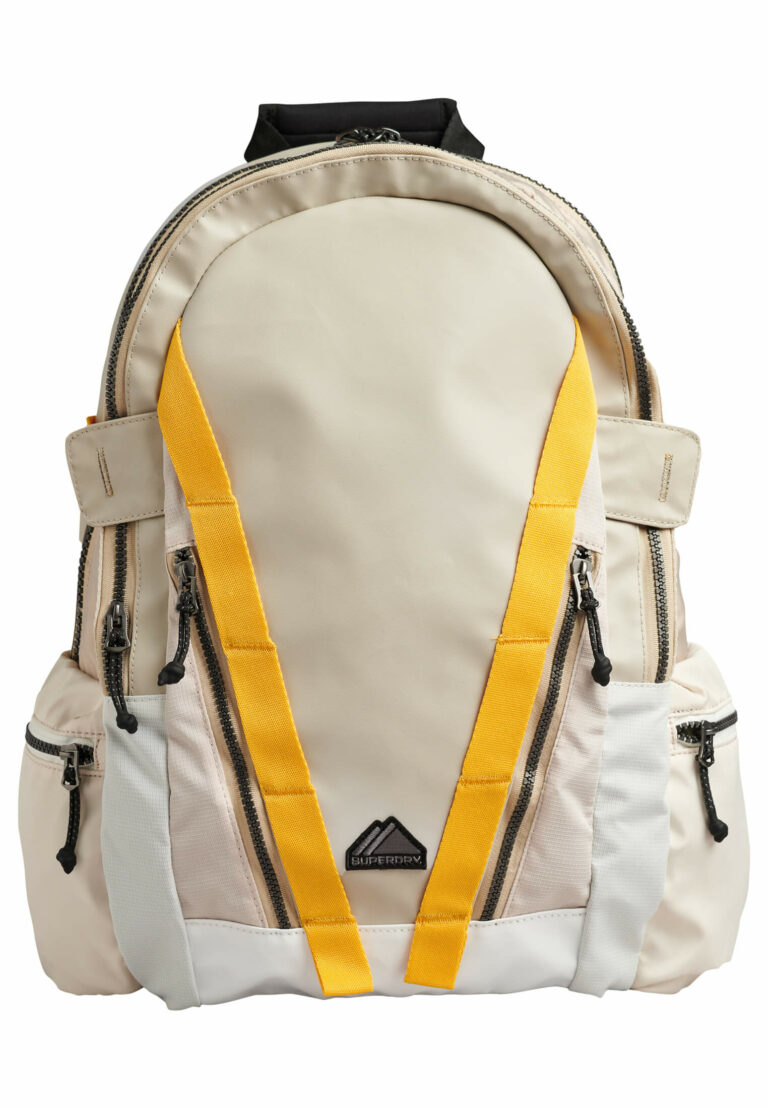 Code Mountain Tarp Backpack - Superdry